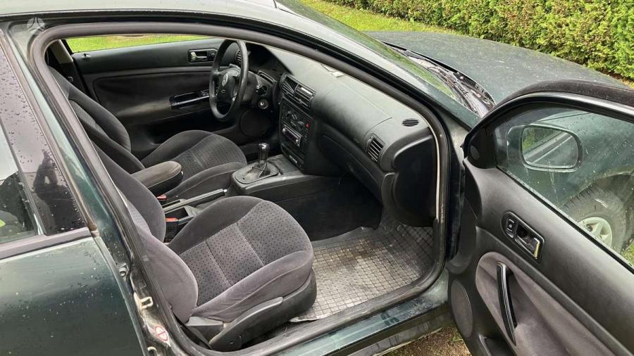 Zaļš Volkswagen Passat 1998 Viļņa, ar dzinēja tilpumu 1.90 L un nobraukumu 494 tūkst. km par 1200 €, foto 8 vietnē AUTOMOTO.COM.LV