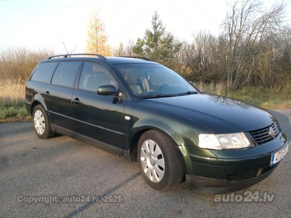 Green Volkswagen Passat 1998 in Tallinn, with an engine capacity of 2.80 L and mileage of 357 thousand km for 1500 €, photo 1 on AUTOMOTO.COM.LV