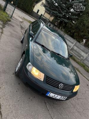 Green Volkswagen Passat 1998 in Joniskis, with an engine capacity of 1.90 L and mileage of 394 thousand km for 950 €, photo 18 on AUTOMOTO.COM.LV