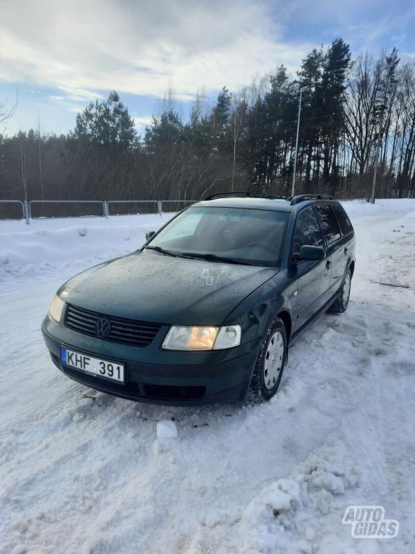 Green Volkswagen Passat 2000 in Ignalina, with an engine capacity of 1.90 L and mileage of 400 thousand km for 950 €, photo 2 on AUTOMOTO.COM.LV