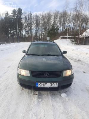 Zaļš Volkswagen Passat 2000 Ignalina, ar dzinēja tilpumu 1.90 L un nobraukumu 400 tūkst. km par 950 €, foto 3 vietnē AUTOMOTO.COM.LV