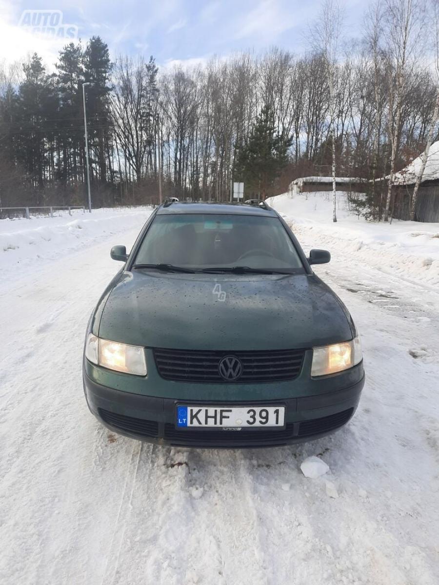 Zaļš Volkswagen Passat 2000 Ignalina, ar dzinēja tilpumu 1.90 L un nobraukumu 400 tūkst. km par 950 €, foto 3 vietnē AUTOMOTO.COM.LV