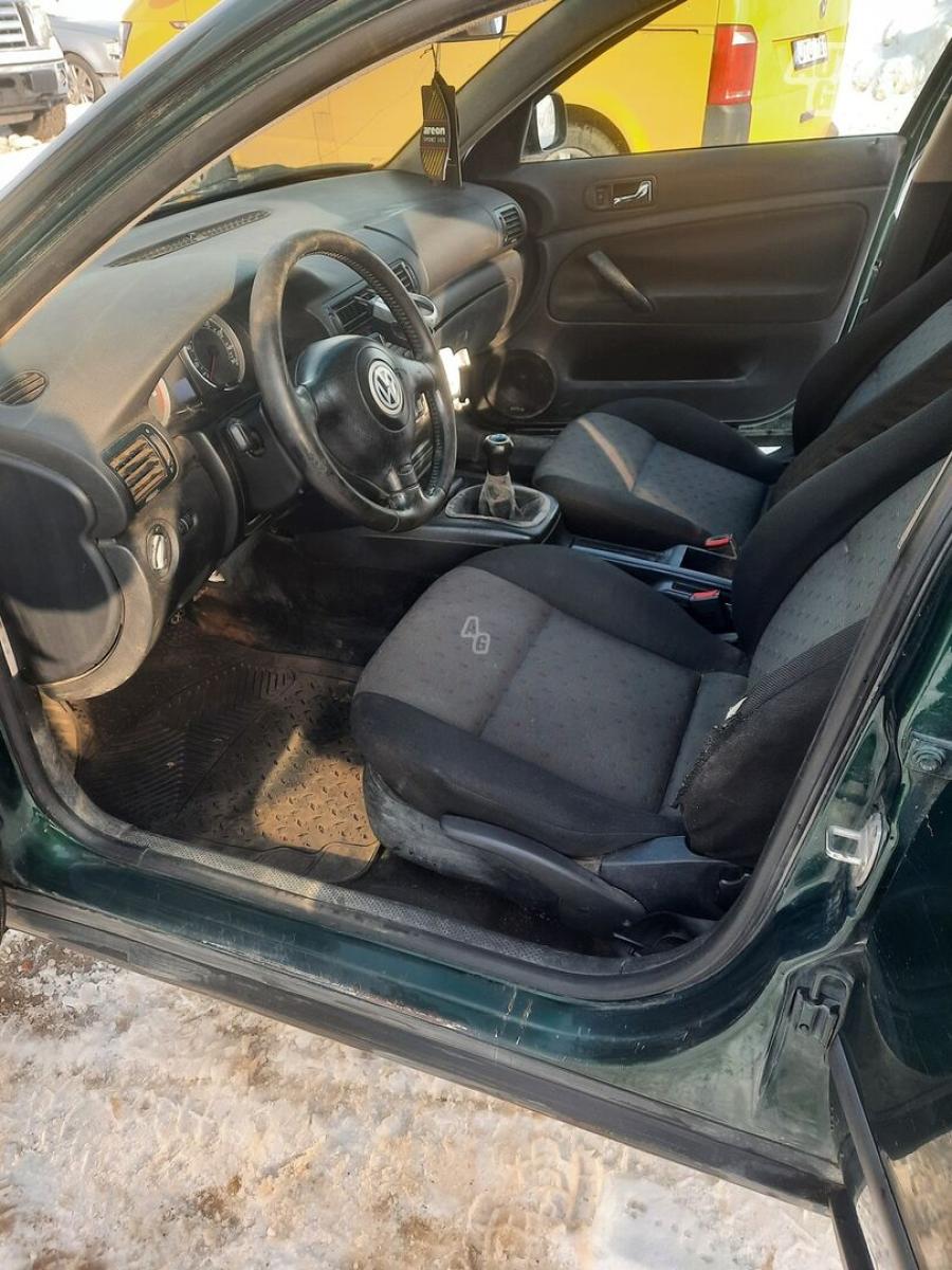 Zaļš Volkswagen Passat 2000 Ignalina, ar dzinēja tilpumu 1.90 L un nobraukumu 400 tūkst. km par 950 €, foto 10 vietnē AUTOMOTO.COM.LV