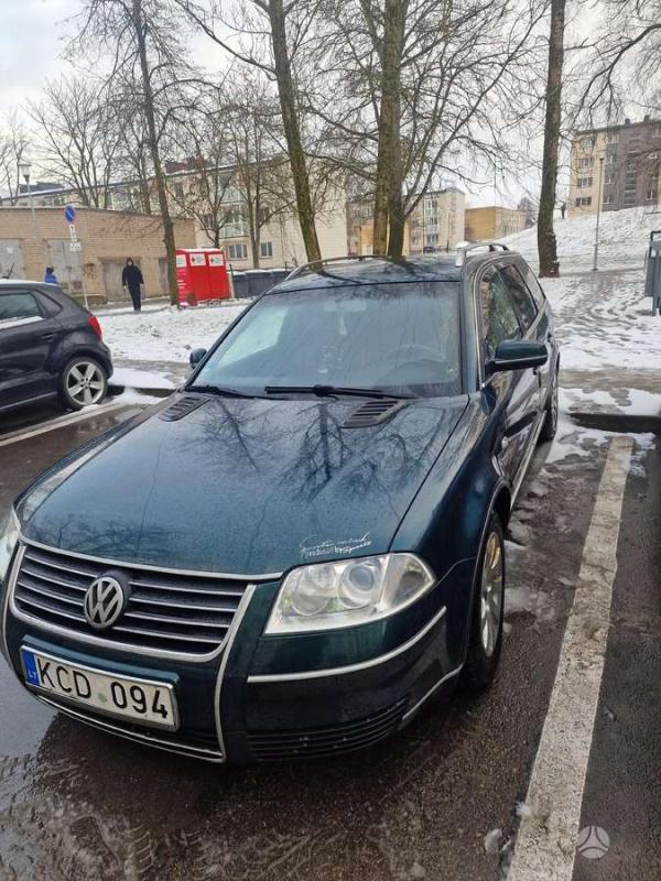 Green Volkswagen Passat 2001 in Vilnius, with an engine capacity of 2.00 L and mileage of 320 thousand km for 1400 €, photo 6 on AUTOMOTO.COM.LV