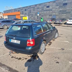 Zaļš Volkswagen Passat 2001 Telšiai, ar dzinēja tilpumu 1.90 L un nobraukumu 360 tūkst. km par 1150 €, foto 4 vietnē AUTOMOTO.COM.LV