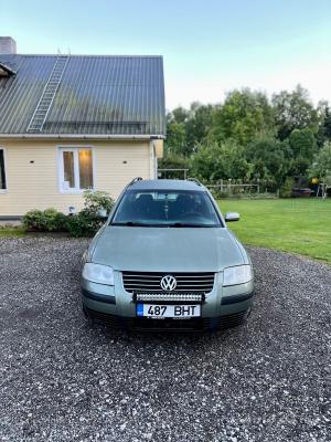 Green Volkswagen Passat 2001 in Parnu, with an engine capacity of 1.90 L and mileage of 526 thousand km for 1999 €, photo 3 on AUTOMOTO.COM.LV