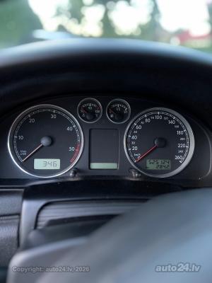 Green Volkswagen Passat 2001 in Parnu, with an engine capacity of 1.90 L and mileage of 526 thousand km for 1999 €, photo 9 on AUTOMOTO.COM.LV