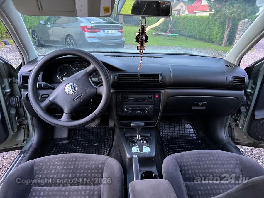 Green Volkswagen Passat 2001 in Parnu, with an engine capacity of 1.90 L and mileage of 526 thousand km for 1999 €, photo 10 on AUTOMOTO.COM.LV