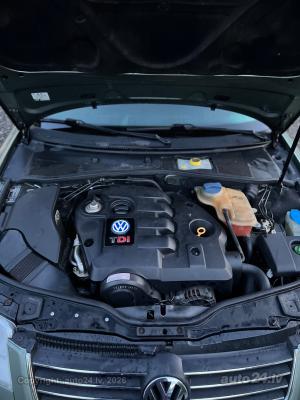 Green Volkswagen Passat 2001 in Parnu, with an engine capacity of 1.90 L and mileage of 526 thousand km for 1999 €, photo 14 on AUTOMOTO.COM.LV