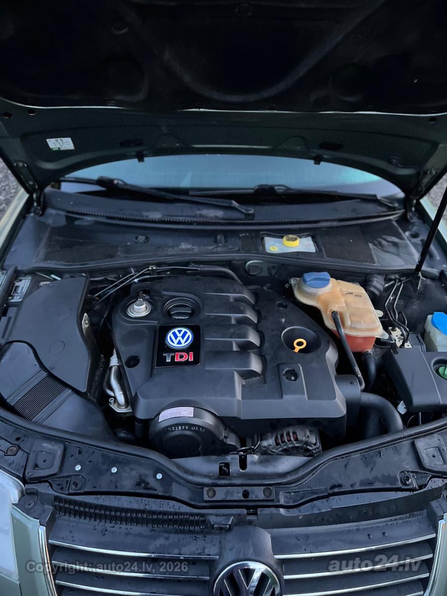 Green Volkswagen Passat 2001 in Parnu, with an engine capacity of 1.90 L and mileage of 526 thousand km for 1999 €, photo 14 on AUTOMOTO.COM.LV