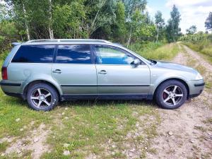 Зеленый Фольксваген Пассат 2001 в Шяуляй, объемом двигателя 1.90 л и пробегом 329 тыс. км за 1000 €, фото 7 на AUTOMOTO.COM.LV
