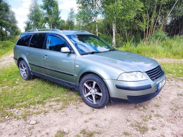 Zaļš Volkswagen Passat 2001 Šauļi, ar dzinēja tilpumu 1.90 L un nobraukumu 329 tūkst. km par 1000 €, foto 8 vietnē AUTOMOTO.COM.LV