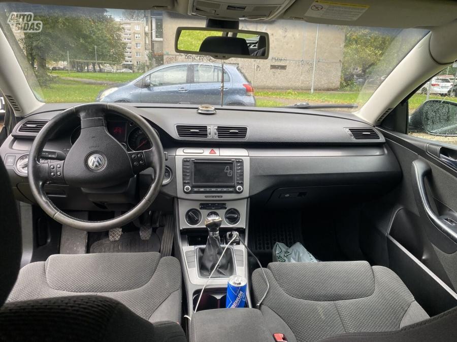 Zaļš Volkswagen Passat 2005 Klaipėda, ar dzinēja tilpumu 2.00 L un nobraukumu 321 tūkst. km par 1100 €, foto 3 vietnē AUTOMOTO.COM.LV