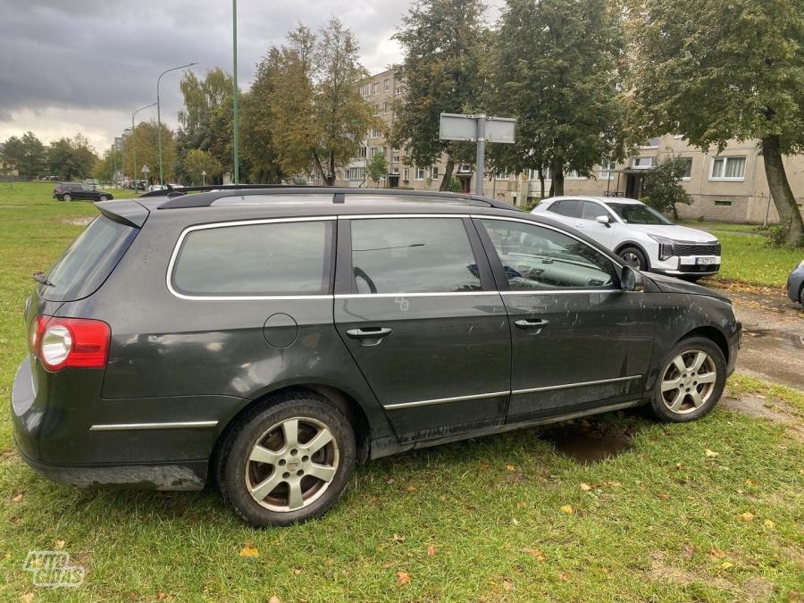 Zaļš Volkswagen Passat 2005 Klaipėda, ar dzinēja tilpumu 2.00 L un nobraukumu 321 tūkst. km par 1100 €, foto 4 vietnē AUTOMOTO.COM.LV