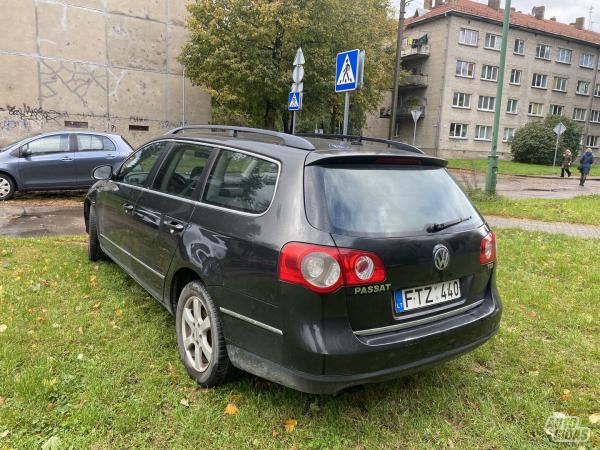 Green Volkswagen Passat 2005 in Klaipeda, with an engine capacity of 2.00 L and mileage of 321 thousand km for 1100 €, photo 6 on AUTOMOTO.COM.LV