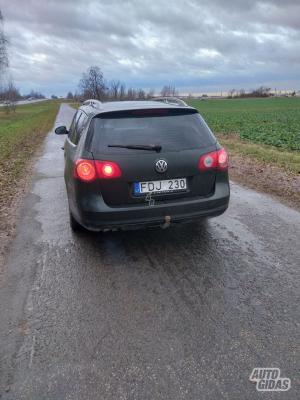 Green Volkswagen Passat 2006 in Vilnius, with an engine capacity of 1.90 L and mileage of 355 thousand km for 650 €, photo 5 on AUTOMOTO.COM.LV