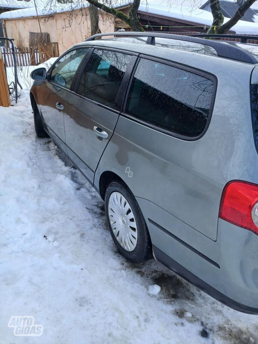 Zaļš Volkswagen Passat 2006 Ukmergė, ar dzinēja tilpumu 1.60 L un nobraukumu 251 tūkst. km par 1650 €, foto 1 vietnē AUTOMOTO.COM.LV