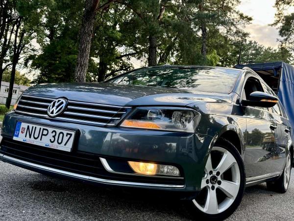 Volkswagen Passat 2012 in Alytus on AUTOMOTO.COM.LV Green Volkswagen Passat 2012 in Alytus, with an engine capacity of 1.97 L and mileage of 329 thousand km for 6999 €, photo 8 on AUTOMOTO.COM.LV