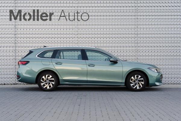 Green Volkswagen Passat 2024 in Marupe, with an engine capacity of 1.50 L and mileage of 61 thousand km for 29900 €, photo 6 on AUTOMOTO.COM.LV