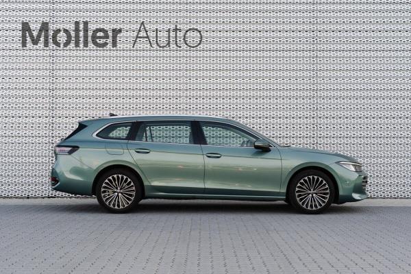 Zaļš Volkswagen Passat 2024 Mārupe, ar dzinēja tilpumu 1.50 L un nobraukumu 40 tūkst. km par 29900 €, foto 6 vietnē AUTOMOTO.COM.LV