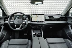 Zaļš Volkswagen Passat 2024 Mārupe, ar dzinēja tilpumu 1.50 L un nobraukumu 40 tūkst. km par 29900 €, foto 7 vietnē AUTOMOTO.COM.LV
