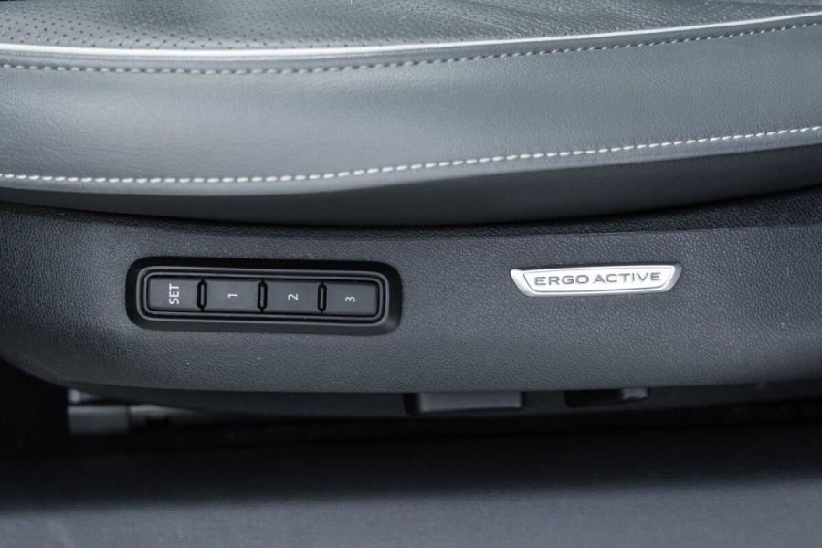 Zaļš Volkswagen Passat 2024 Mārupe, ar dzinēja tilpumu 1.50 L un nobraukumu 40 tūkst. km par 29900 €, foto 12 vietnē AUTOMOTO.COM.LV