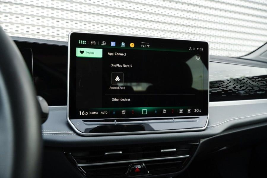 Zaļš Volkswagen Passat 2024 Mārupe, ar dzinēja tilpumu 1.50 L un nobraukumu 40 tūkst. km par 29900 €, foto 25 vietnē AUTOMOTO.COM.LV