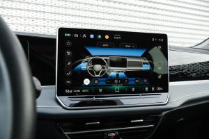 Zaļš Volkswagen Passat 2024 Mārupe, ar dzinēja tilpumu 1.50 L un nobraukumu 40 tūkst. km par 29900 €, foto 27 vietnē AUTOMOTO.COM.LV