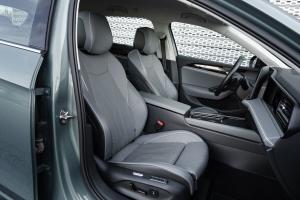 Zaļš Volkswagen Passat 2024 Mārupe, ar dzinēja tilpumu 1.50 L un nobraukumu 40 tūkst. km par 29900 €, foto 30 vietnē AUTOMOTO.COM.LV