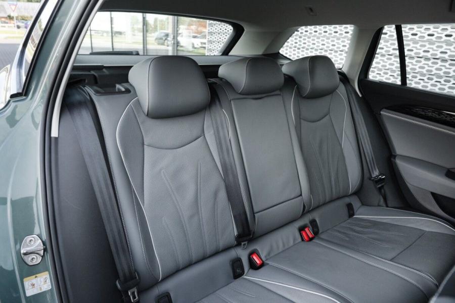 Zaļš Volkswagen Passat 2024 Mārupe, ar dzinēja tilpumu 1.50 L un nobraukumu 40 tūkst. km par 29900 €, foto 34 vietnē AUTOMOTO.COM.LV