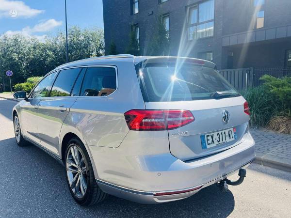Grey Volkswagen Passat 2019 in Kaunas, with an engine capacity of 2.00 L and mileage of 238 thousand km for 11750 €, photo 2 on AUTOMOTO.COM.LV