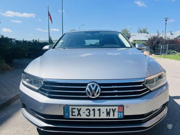 Grey Volkswagen Passat 2019 in Kaunas, with an engine capacity of 2.00 L and mileage of 238 thousand km for 11750 €, photo 6 on AUTOMOTO.COM.LV
