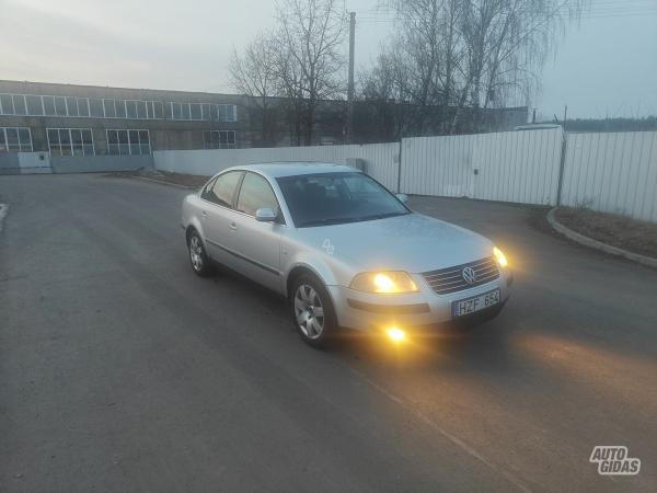 Pelēks Volkswagen Passat 2003 Jonava, ar dzinēja tilpumu 1.90 L un nobraukumu 415 tūkst. km par 1250 €, foto 1 vietnē AUTOMOTO.COM.LV