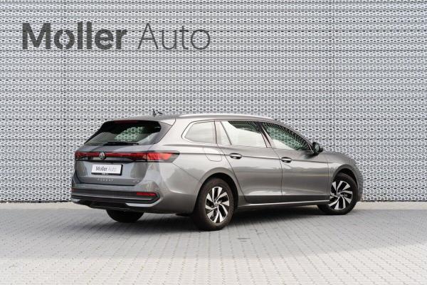 Pelēks Volkswagen Passat 2024 Mārupe, ar dzinēja tilpumu 1.50 L un nobraukumu 60 tūkst. km par 29900 €, foto 5 vietnē AUTOMOTO.COM.LV