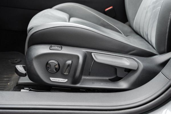 Pelēks Volkswagen Passat 2024 Mārupe, ar dzinēja tilpumu 1.50 L un nobraukumu 60 tūkst. km par 29900 €, foto 11 vietnē AUTOMOTO.COM.LV