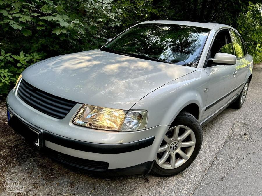 Pelēks Volkswagen Passat 1996 Viļņa, ar dzinēja tilpumu 1.60 L un nobraukumu 274 tūkst. km par 999 €, foto 16 vietnē AUTOMOTO.COM.LV