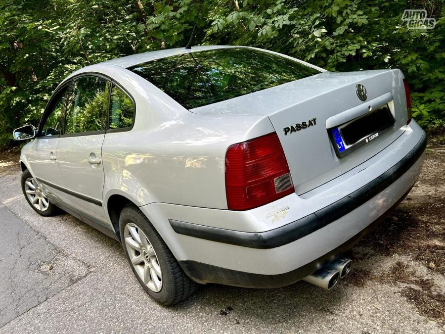 Pelēks Volkswagen Passat 1996 Viļņa, ar dzinēja tilpumu 1.60 L un nobraukumu 274 tūkst. km par 999 €, foto 18 vietnē AUTOMOTO.COM.LV