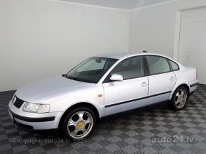 Pelēks Volkswagen Passat 1997 Tallina, ar dzinēja tilpumu 1.80 L un nobraukumu 293 tūkst. km par 699 €, foto 3 vietnē AUTOMOTO.COM.LV