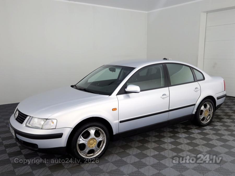 Pelēks Volkswagen Passat 1997 Tallina, ar dzinēja tilpumu 1.80 L un nobraukumu 293 tūkst. km par 699 €, foto 3 vietnē AUTOMOTO.COM.LV