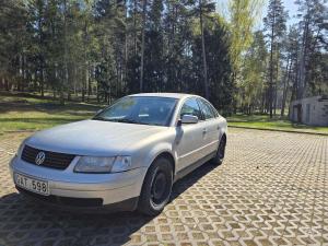Grey Volkswagen Passat 1997 in Ignalina, with an engine capacity of 1.90 L and mileage of 526 thousand km for 850 €, photo 6 on AUTOMOTO.COM.LV