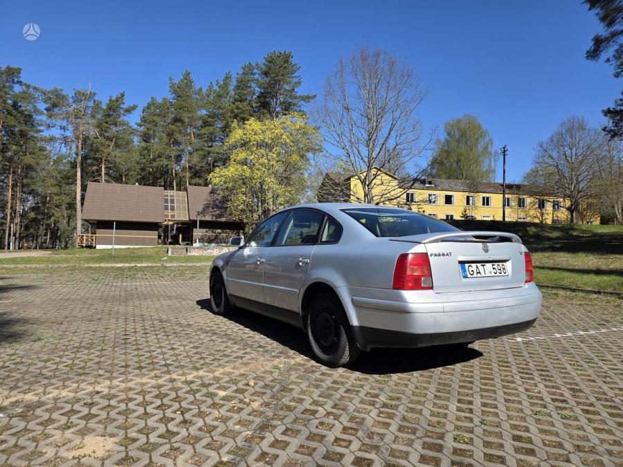 Grey Volkswagen Passat 1997 in Ignalina, with an engine capacity of 1.90 L and mileage of 526 thousand km for 850 €, photo 13 on AUTOMOTO.COM.LV