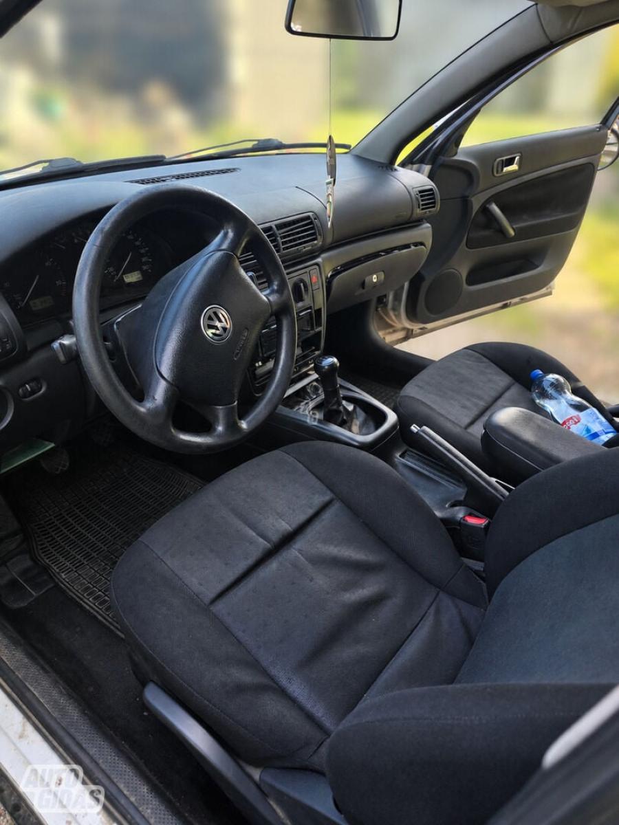 Pelēks Volkswagen Passat 1997 Šalčininkai, ar dzinēja tilpumu 1.90 L un nobraukumu 378 tūkst. km par 550 €, foto 5 vietnē AUTOMOTO.COM.LV