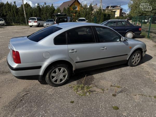 Фольксваген Пассат 1997 в Ионишкис на AUTOMOTO.COM.LV Серый Фольксваген Пассат 1997 в Ионишкис, объемом двигателя 1.90 л и пробегом 371 тыс. км за 300 €, фото 5 на AUTOMOTO.COM.LV