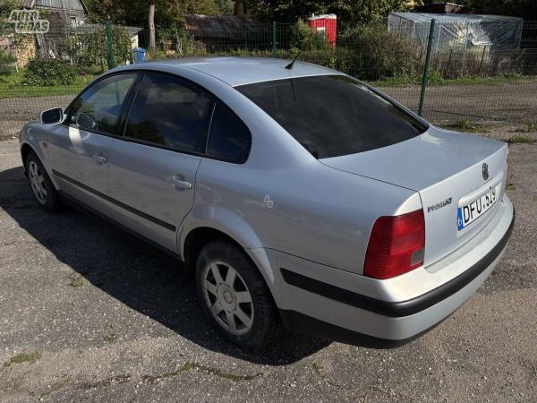Фольксваген Пассат 1997 в Ионишкис на AUTOMOTO.COM.LV Серый Фольксваген Пассат 1997 в Ионишкис, объемом двигателя 1.90 л и пробегом 371 тыс. км за 300 €, фото 6 на AUTOMOTO.COM.LV