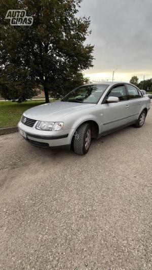 Pelēks Volkswagen Passat 1997 Kauņa, ar dzinēja tilpumu 1.90 L un nobraukumu 544 tūkst. km par 1200 €, foto  vietnē AUTOMOTO.COM.LV