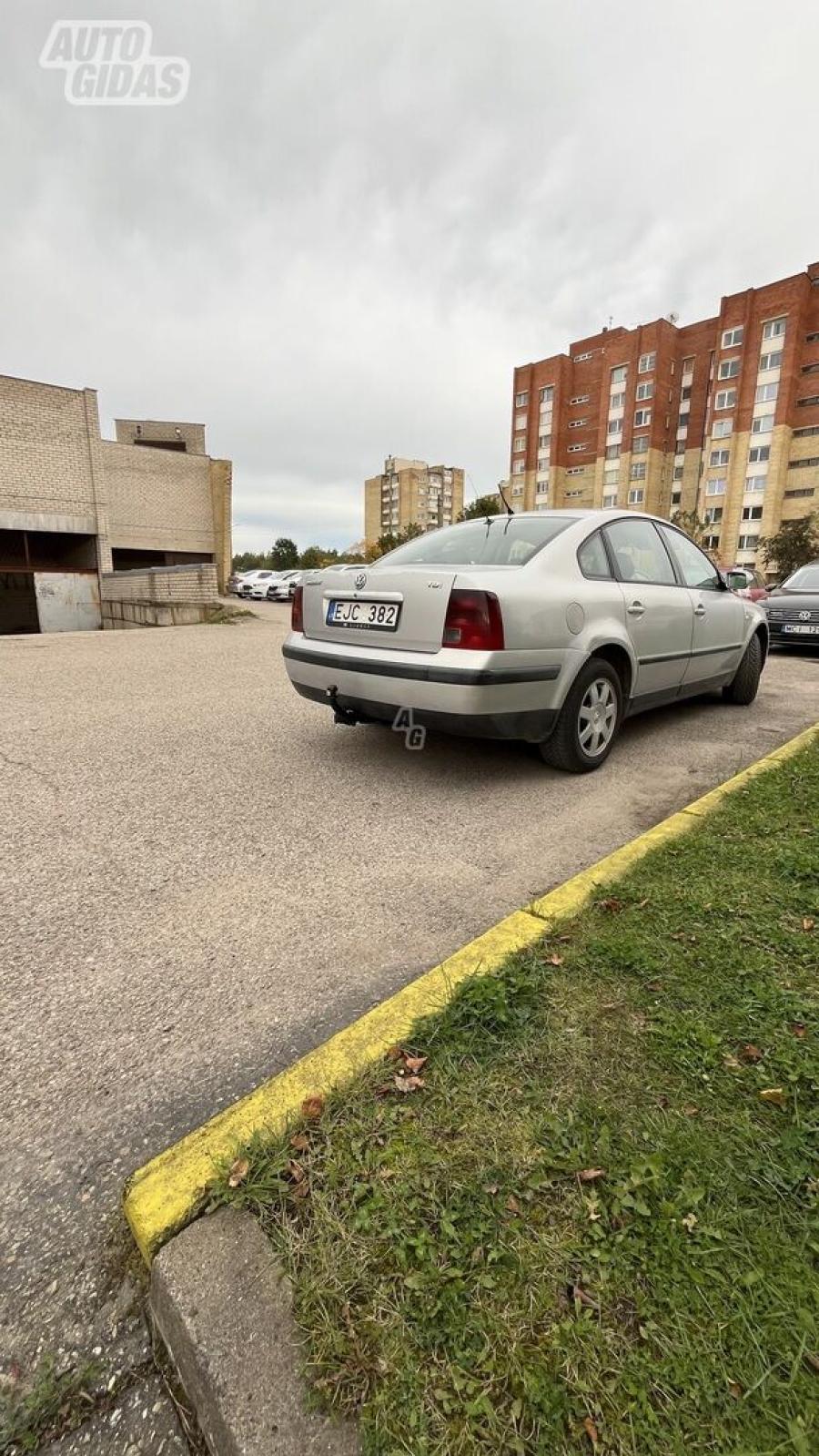 Grey Volkswagen Passat 1997 in Kaunas, with an engine capacity of 1.90 L and mileage of 544 thousand km for 1200 €, photo 5 on AUTOMOTO.COM.LV