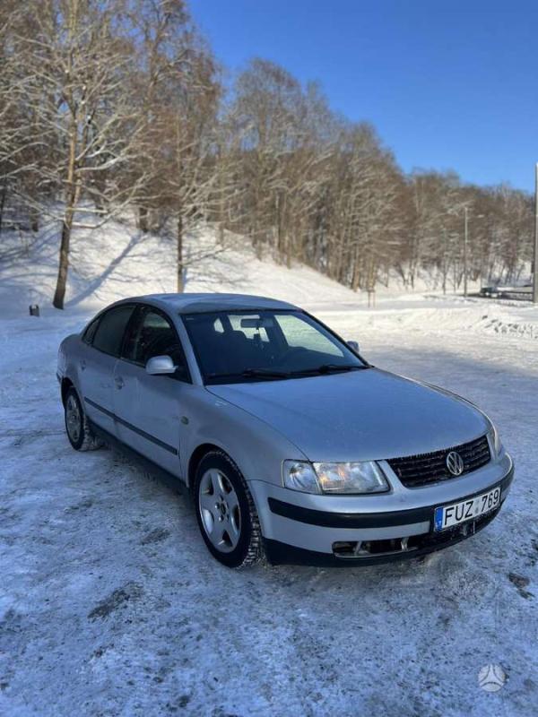 Grey Volkswagen Passat 1998 in Kaunas, with an engine capacity of 1.90 L and mileage of 3280 thousand km for 700 €, photo 1 on AUTOMOTO.COM.LV