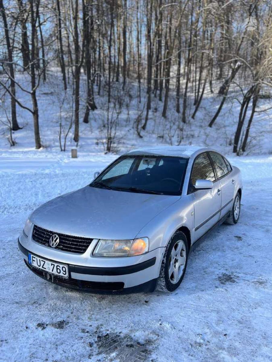 Pelēks Volkswagen Passat 1998 Kauņa, ar dzinēja tilpumu 1.90 L un nobraukumu 3280 tūkst. km par 700 €, foto 2 vietnē AUTOMOTO.COM.LV