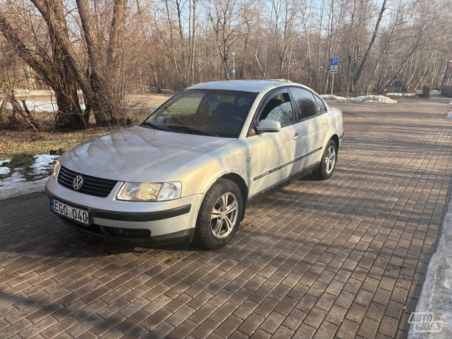 Grey Volkswagen Passat 1998 in Anyksciai, with an engine capacity of 1.90 L and mileage of 418 thousand km for 550 €, photo 3 on AUTOMOTO.COM.LV