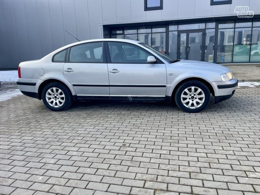 Grey Volkswagen Passat 1998 in Vilnius, with an engine capacity of 1.90 L and mileage of 290 thousand km for 1050 €, photo 5 on AUTOMOTO.COM.LV
